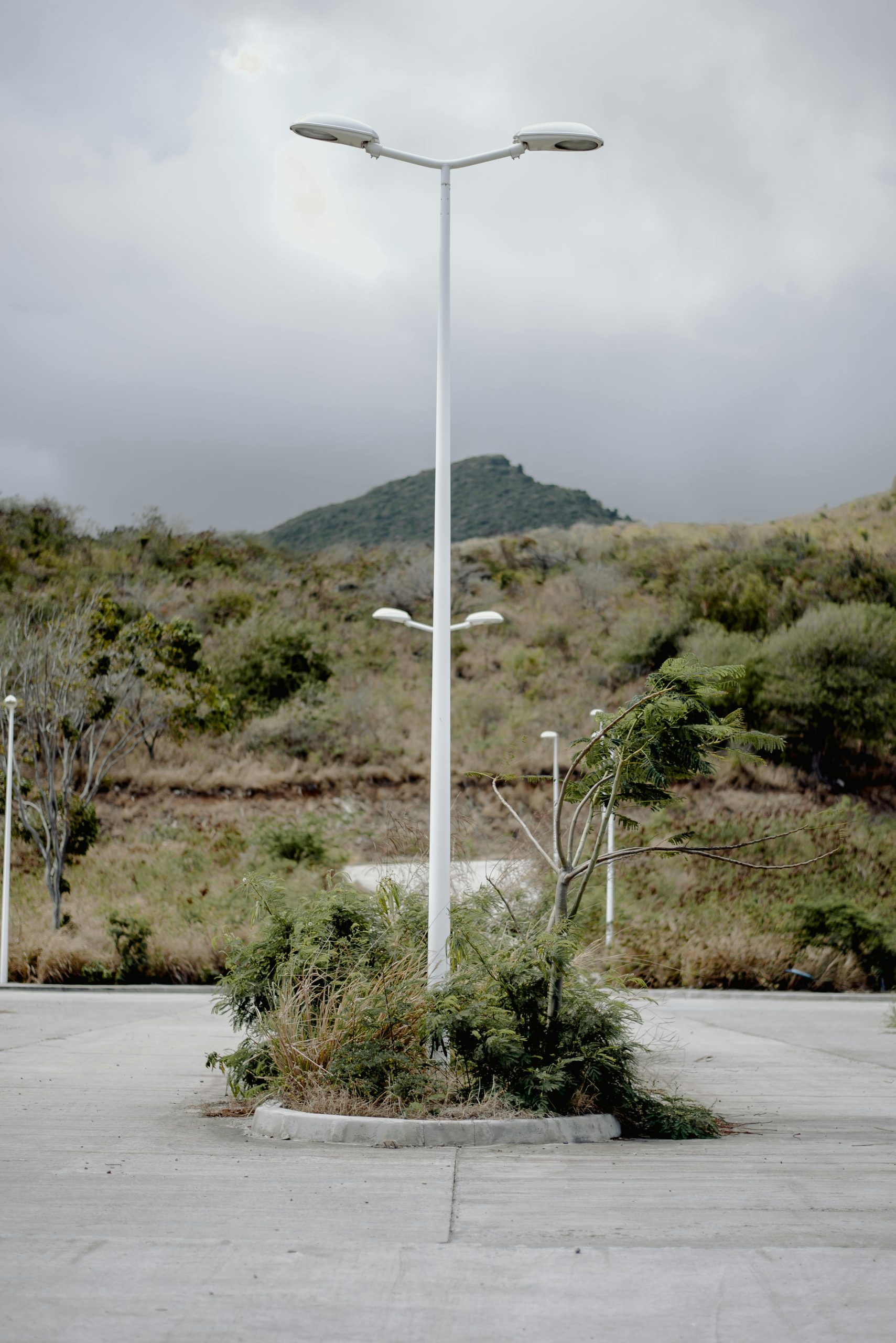 Poste cónico 6 metros galvanizado | ORBE - Postes Metálicos